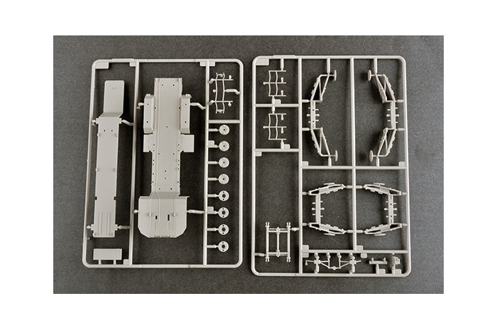 Trumpeter - M983 HEMTT & M901 Launching Station of MIM-104F P...