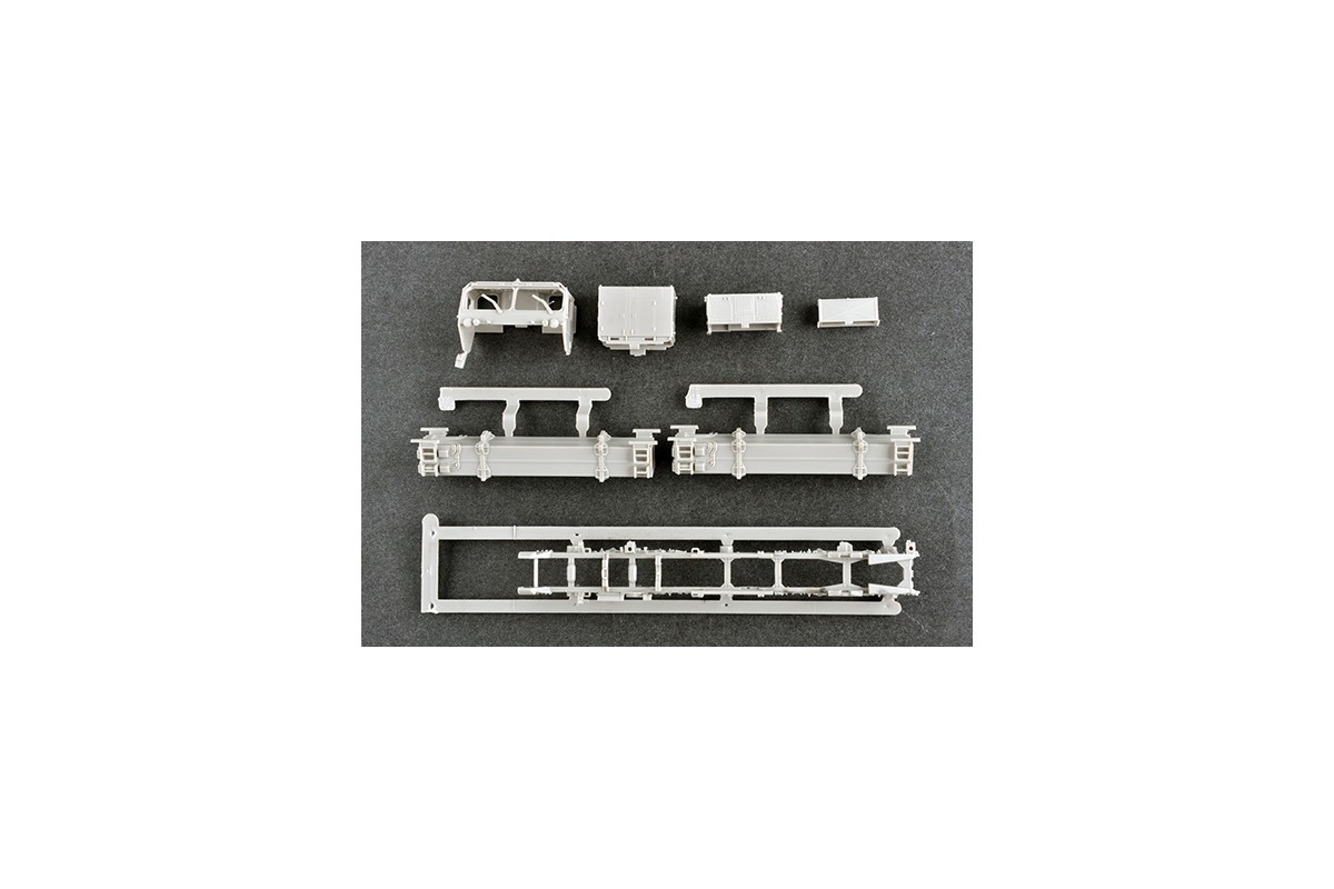 Trumpeter - M983 HEMTT & M901 Launching Station of MIM-104F P...